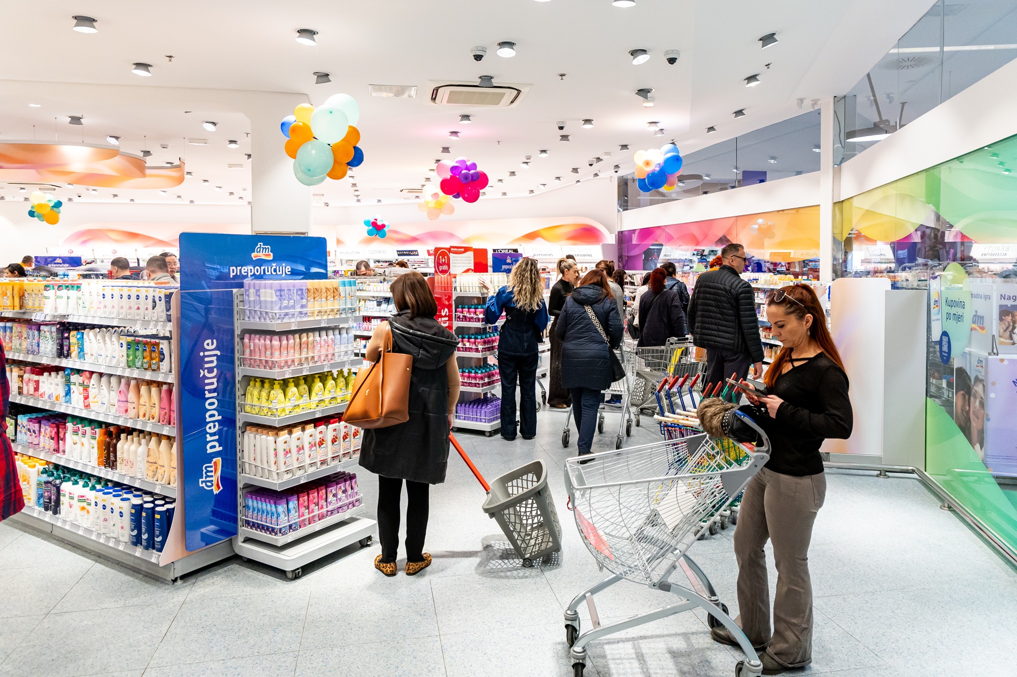 Otvorena preuređena dm trgovina u TC Mercator Ložionička – HITFM Radio ...